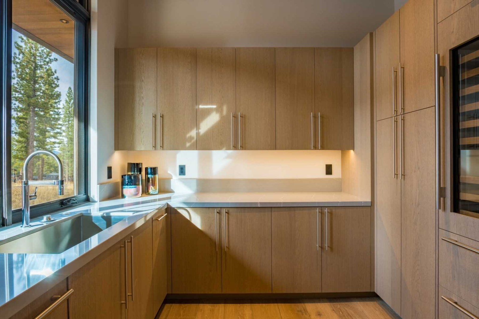 Shinnoki Frozen Walnut: Elevating Contemporary Spaces - Your Realm of ...